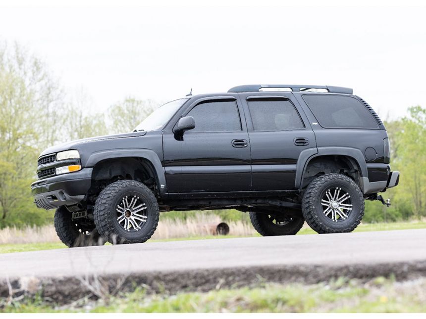 Rough Country 28020 6" 2000-2006 Chevy Tahoe 4WD Lift Kit | Jack-It